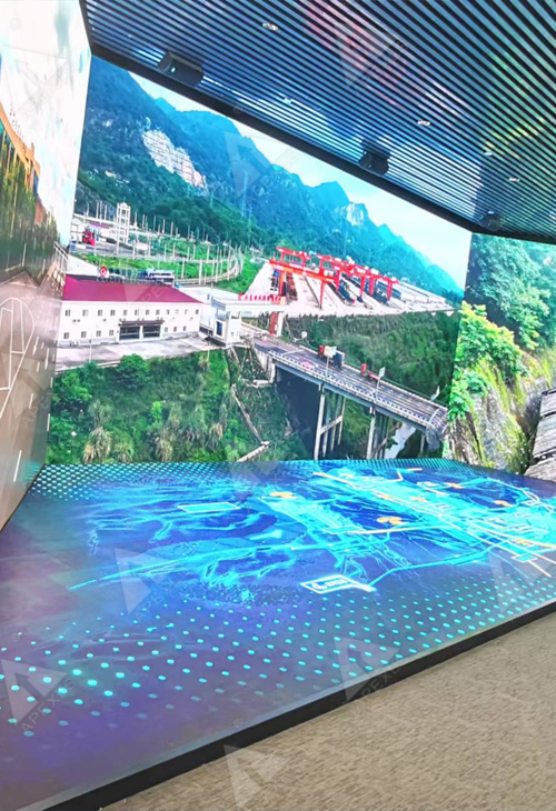 Outdoor naked eye 3D display